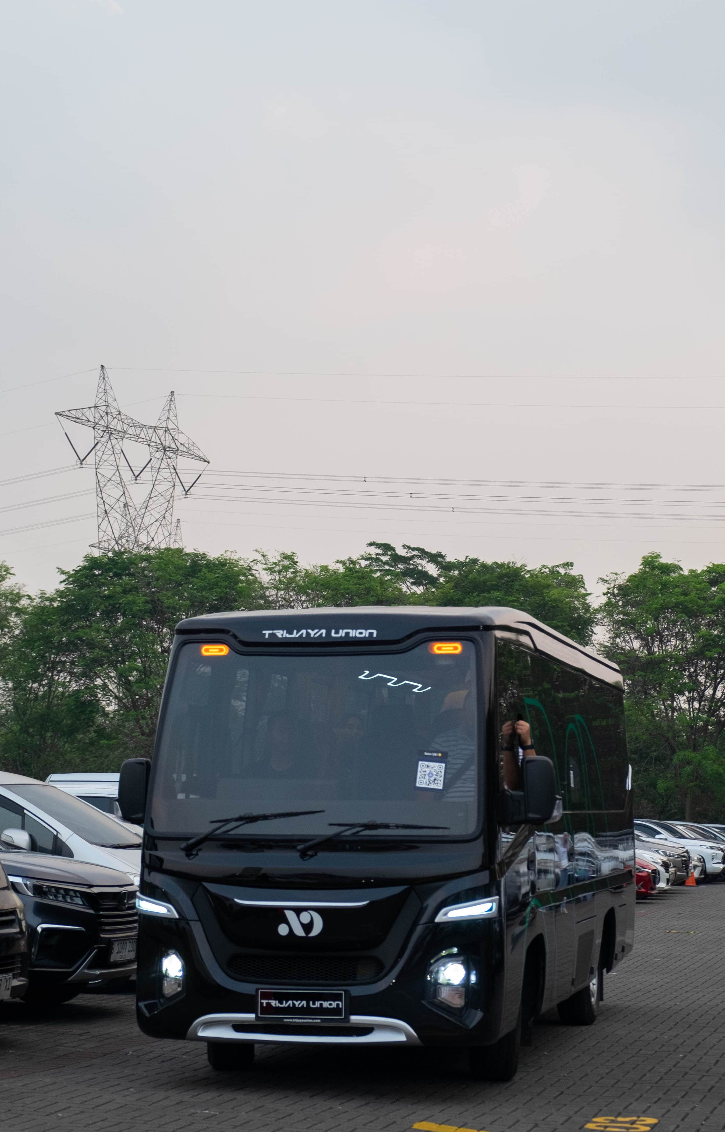 Minibus AO Shuttle: Tren Terbaru dalam Dunia Transportasi? - AO Group ...