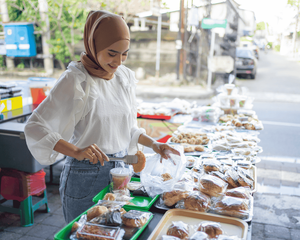 Pasar Takjil Manahan Solo: Lokasi Terpopuler untuk Berburu Takjil di ...